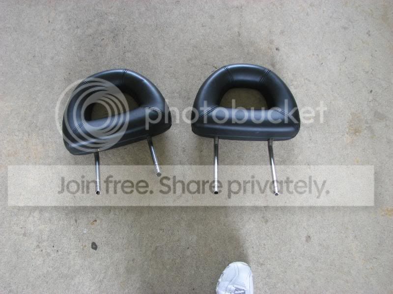 FS: 2 Black Leather Turbo S Beetle Headrests (Donut Stlye) | VW Vortex ...