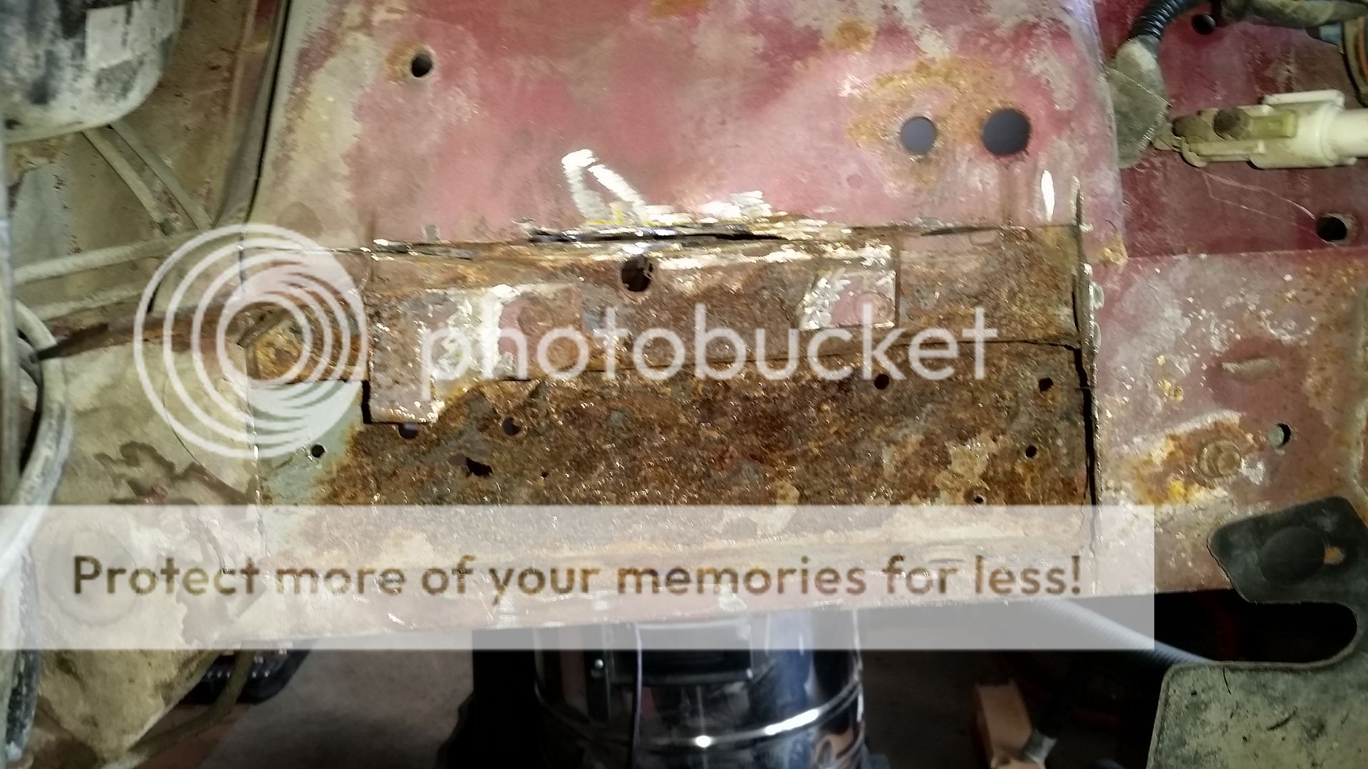 Frame rail / strut tower rust. Repairable? | Ford Mustang Forums